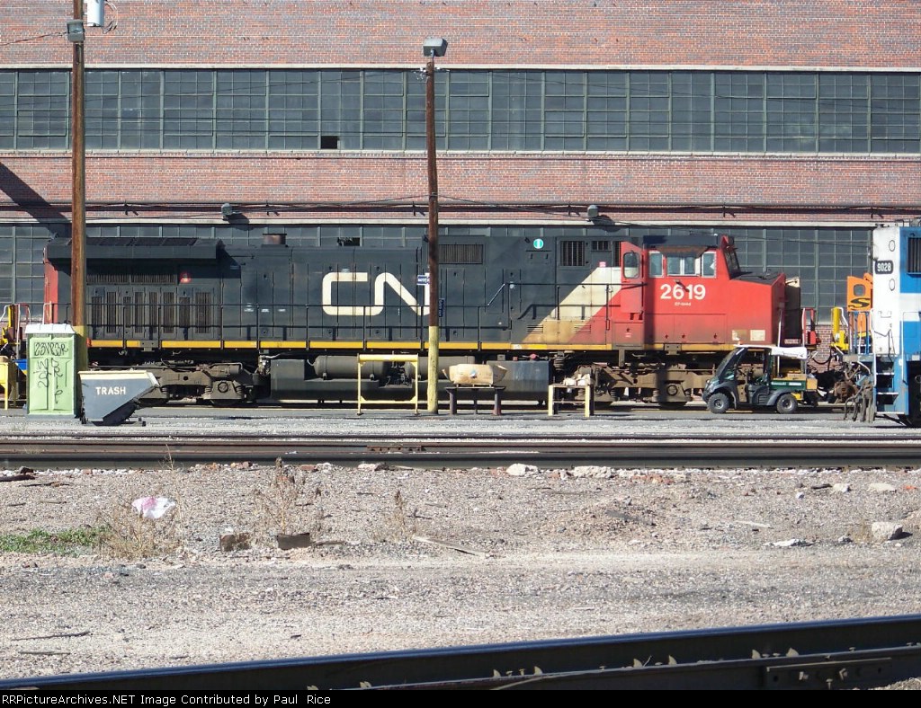 CN 2619